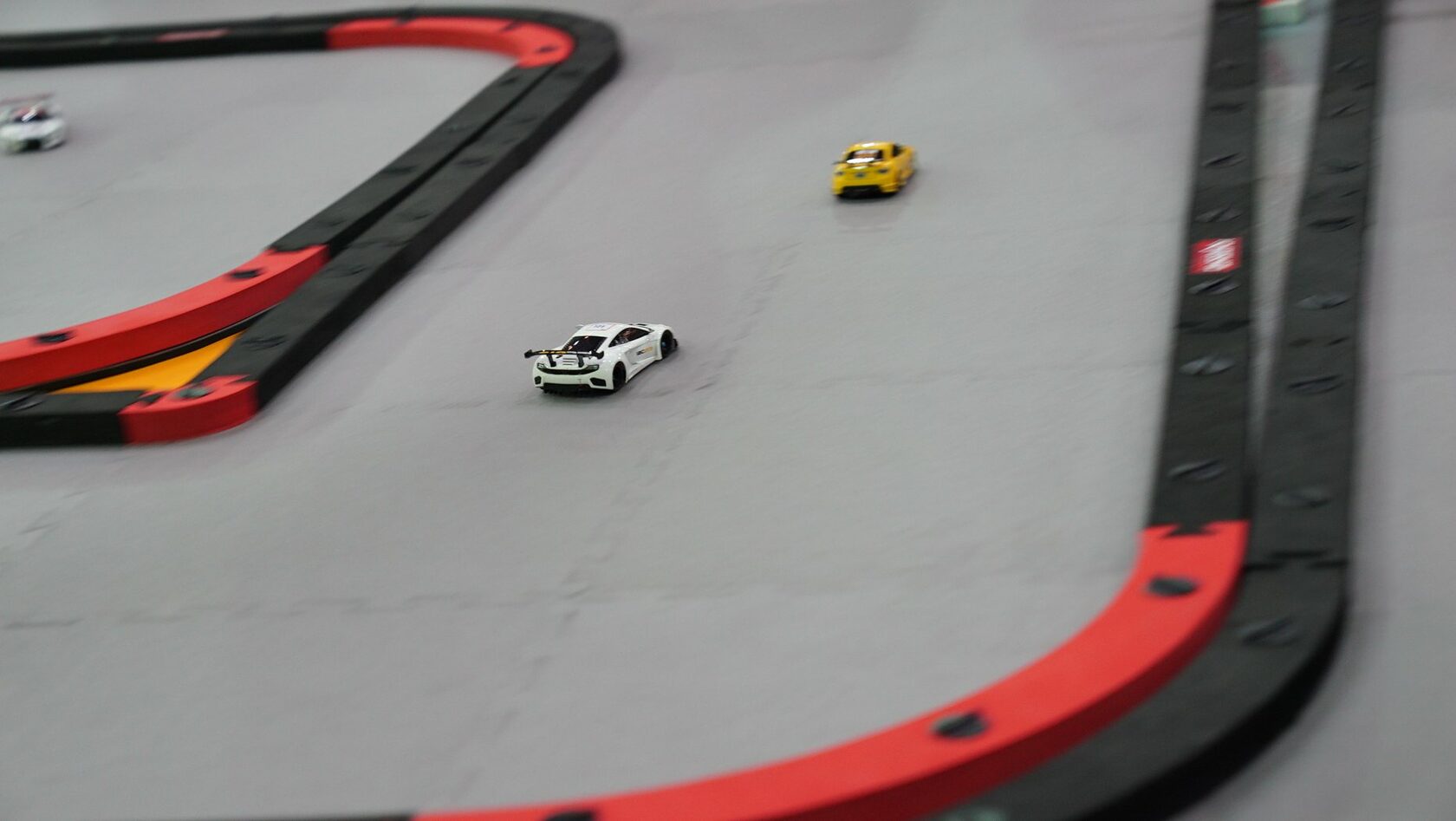 Mini-Z Racing Thrills Unleashed at SoCal’s Premier RC Track! Racetrack Club RCStreetShop